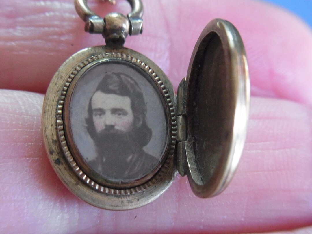 Antique Victorian Colour Photograph Mourning Locket and Chain ...
