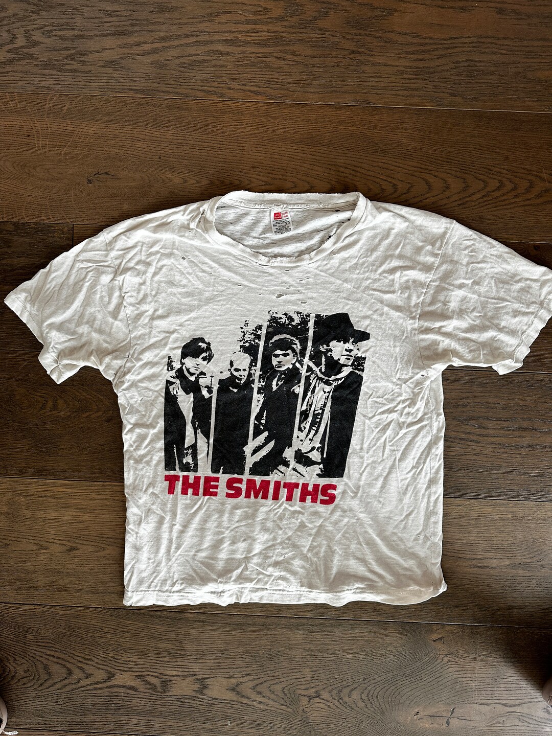 Vintage Smiths Thread Bare T-shirt - Etsy