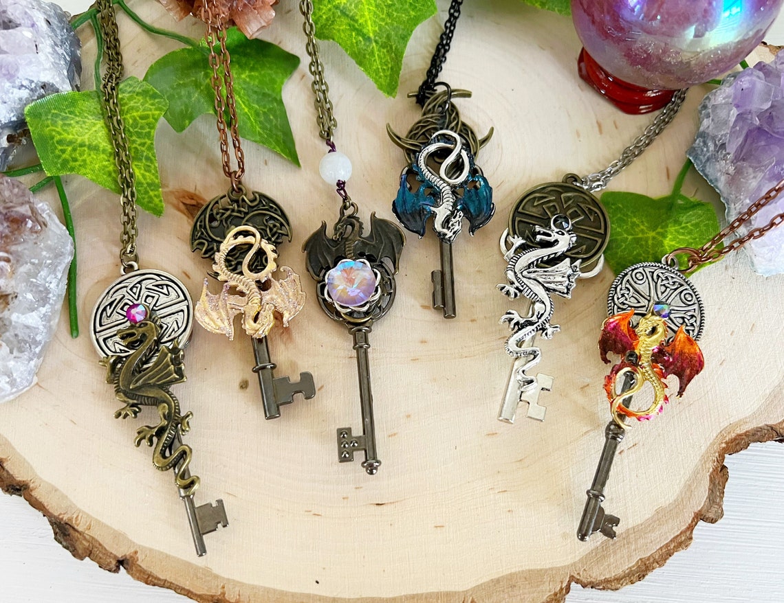 Crystal Dragon Key Dragon Necklace Dungeons and Dragons - Etsy