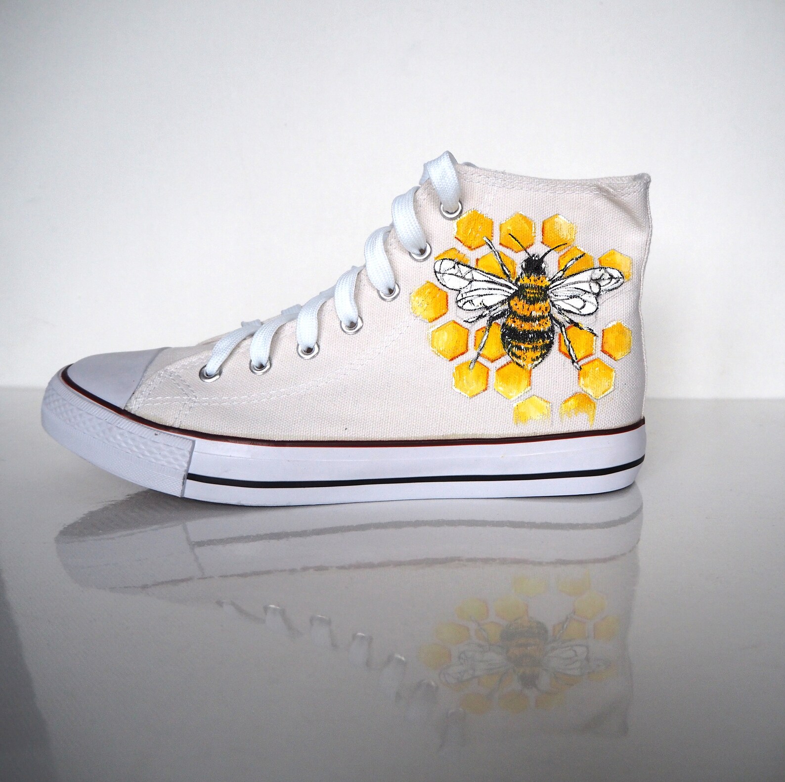Custom Hand Painted Honey Bee Shoes - Etsy