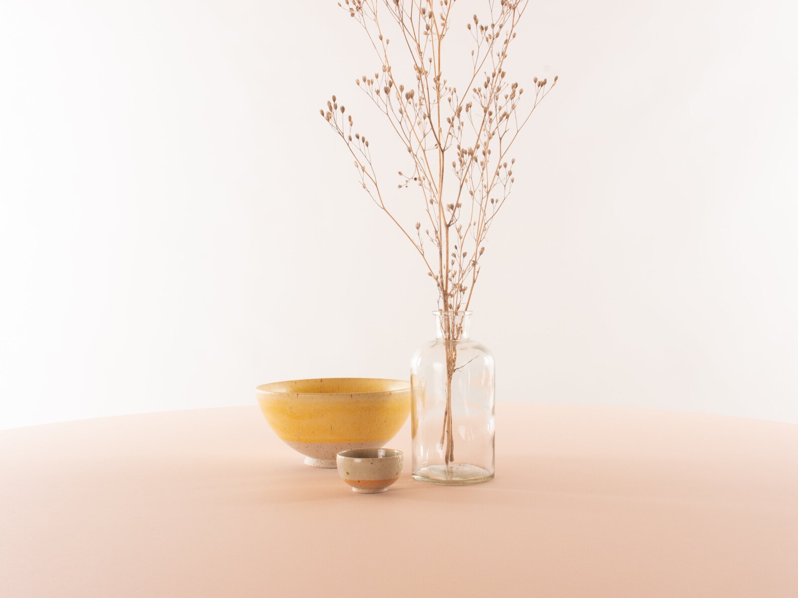 Kobe Round Dining Table // 4 People / Desk / Solid Ash Dowel Legs ...