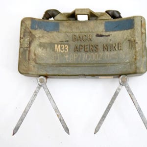 Genuine Vintage Military Practice Claymore Mine With Carrying Bag, Wire ...