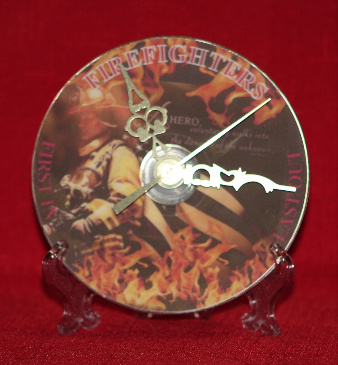 Firefighter Clock--a HERO Voluntarily Walks Into the Dangers of the ...