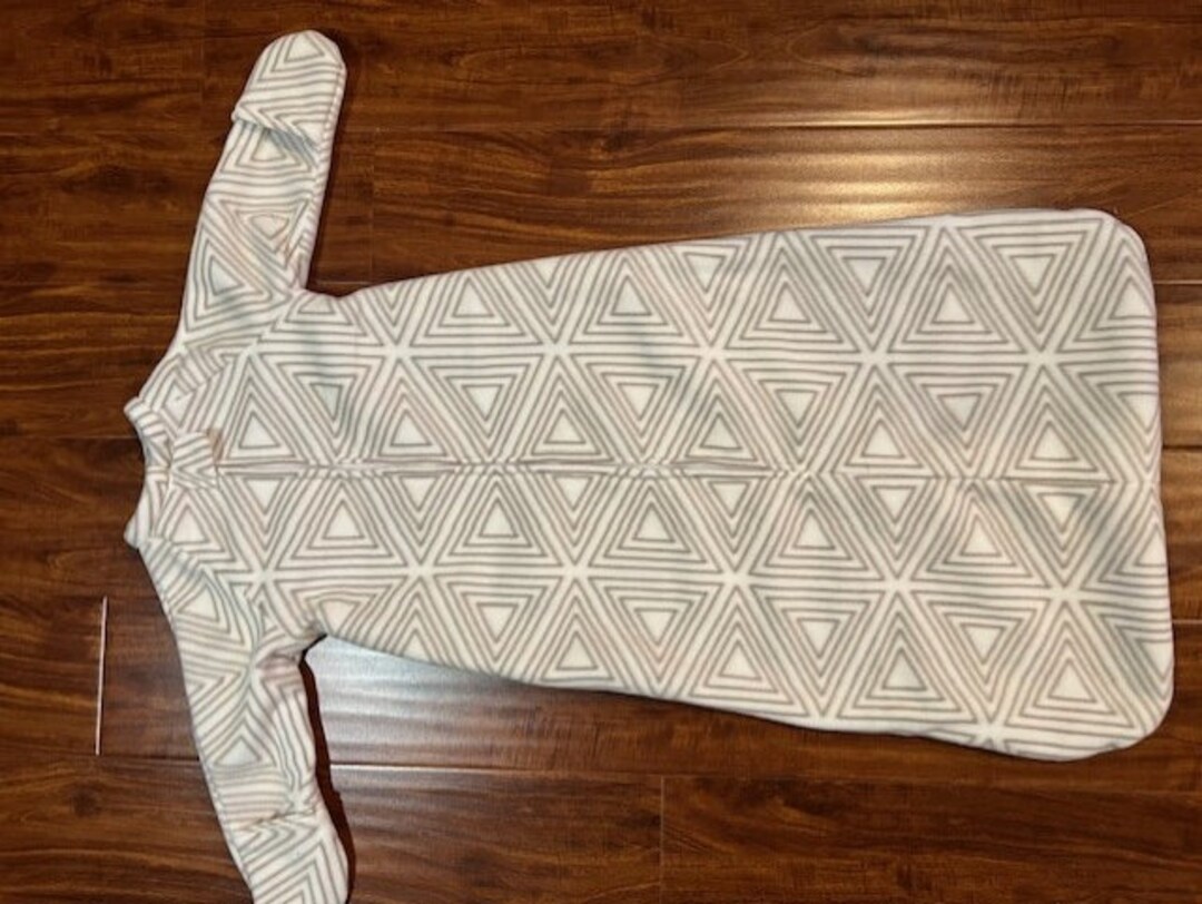 Up to 36 FLEECE Sleep Sacks. Safe, Snuggly, With Hand Covers or Knit ...