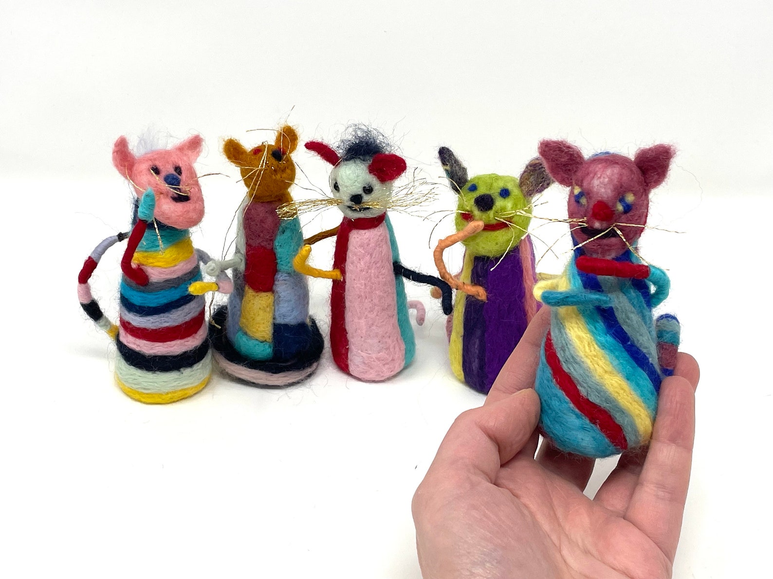 Handmade Wool Felted Cat | Free Standing Felt Cat Decoration ...