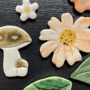 Set of 7 Nature Inspired Magnets in a Set/ Leafs, Orangey Peach Flowers ...