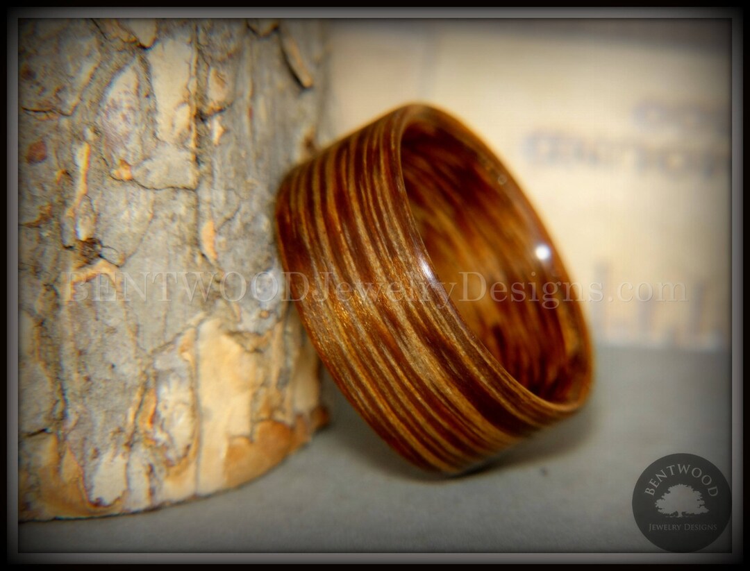 Anillo de madera doblada - Anillo de madera Brownheart brasileño hecho ...