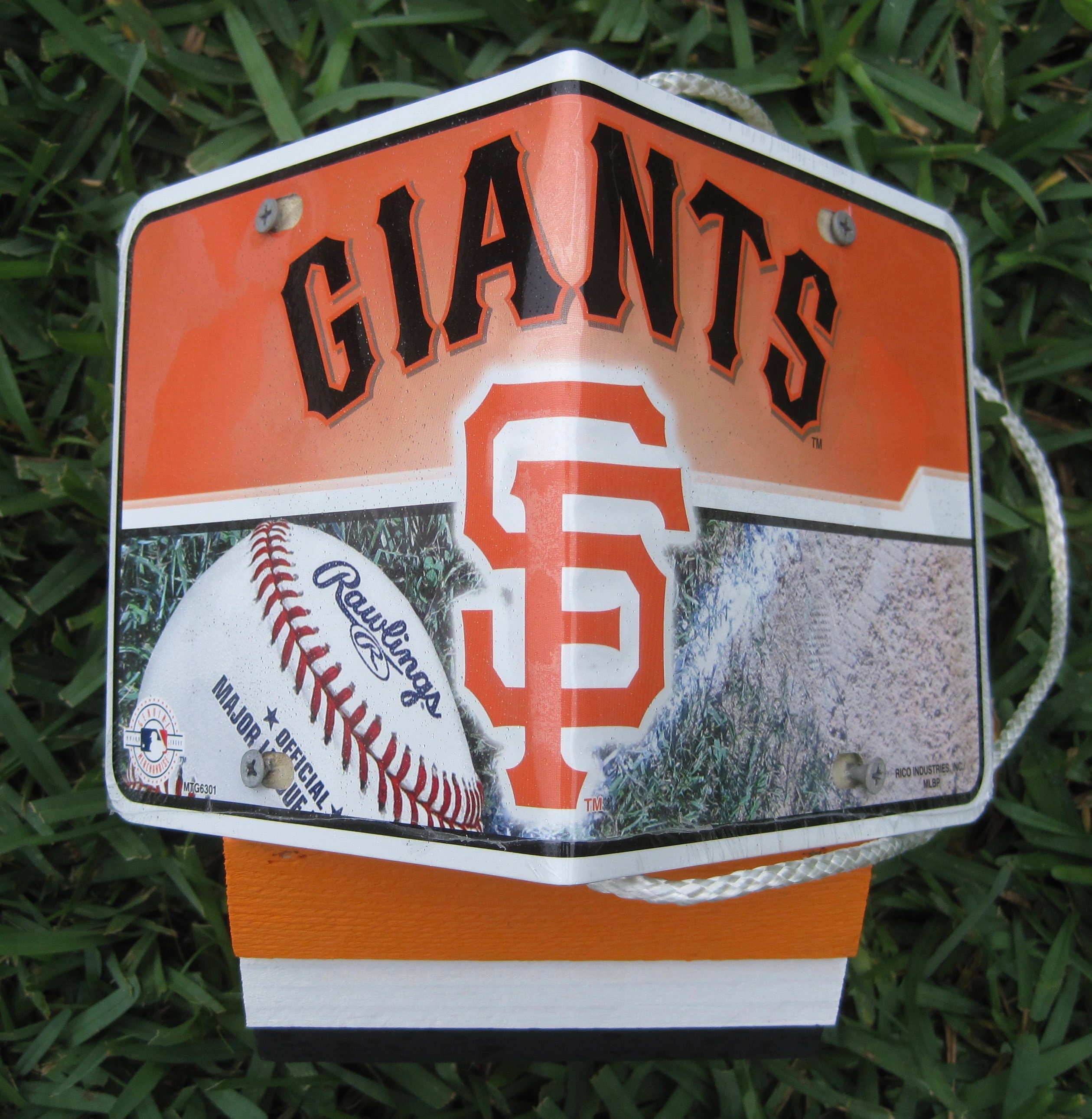 Handmade Novelty Bird Feeder or Bird House, License Plate Roof: San ...