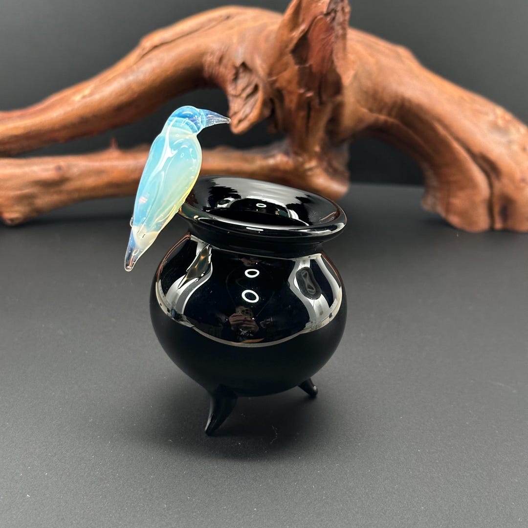 Ghost Raven Glass Cauldron - UV Reactive Halloween Decoration - Etsy