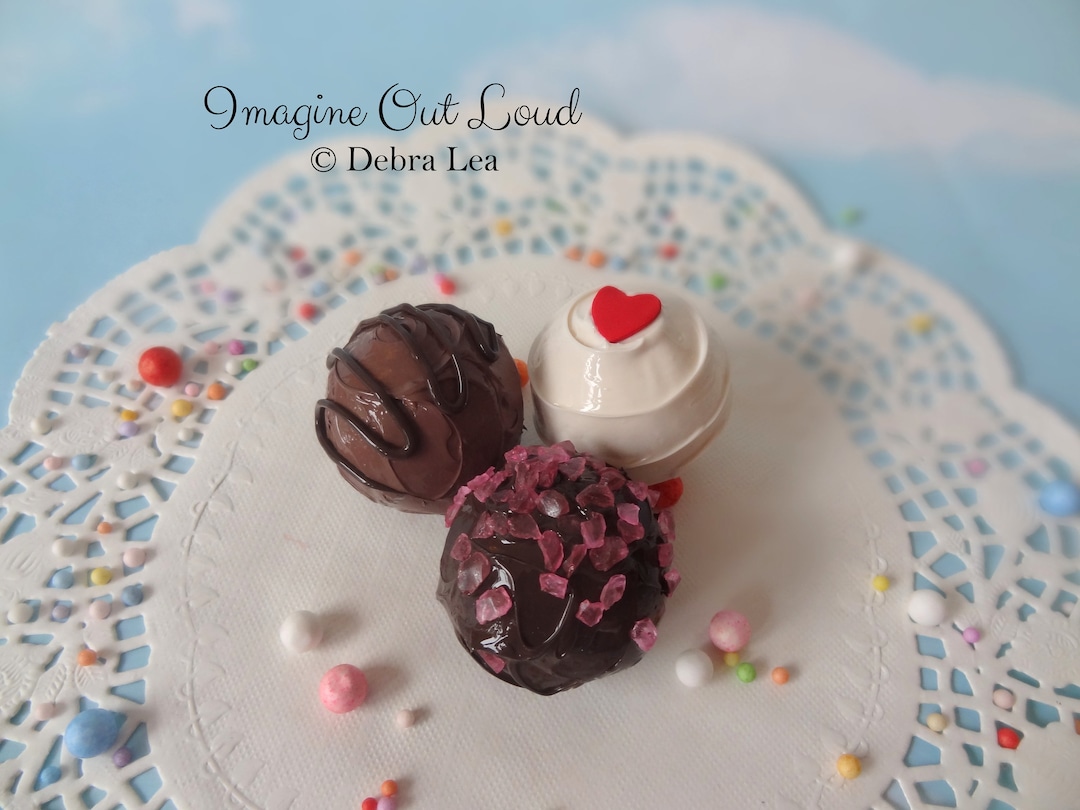 FAUX Chocolate Truffle Set Valentine's Day Fake Food Kitchen Prop TM3 ...
