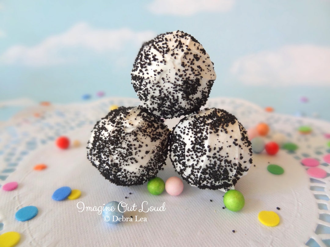 FAUX Truffle Fake Cake Pop Set White Chocolate Cookies and Cream Creme ...