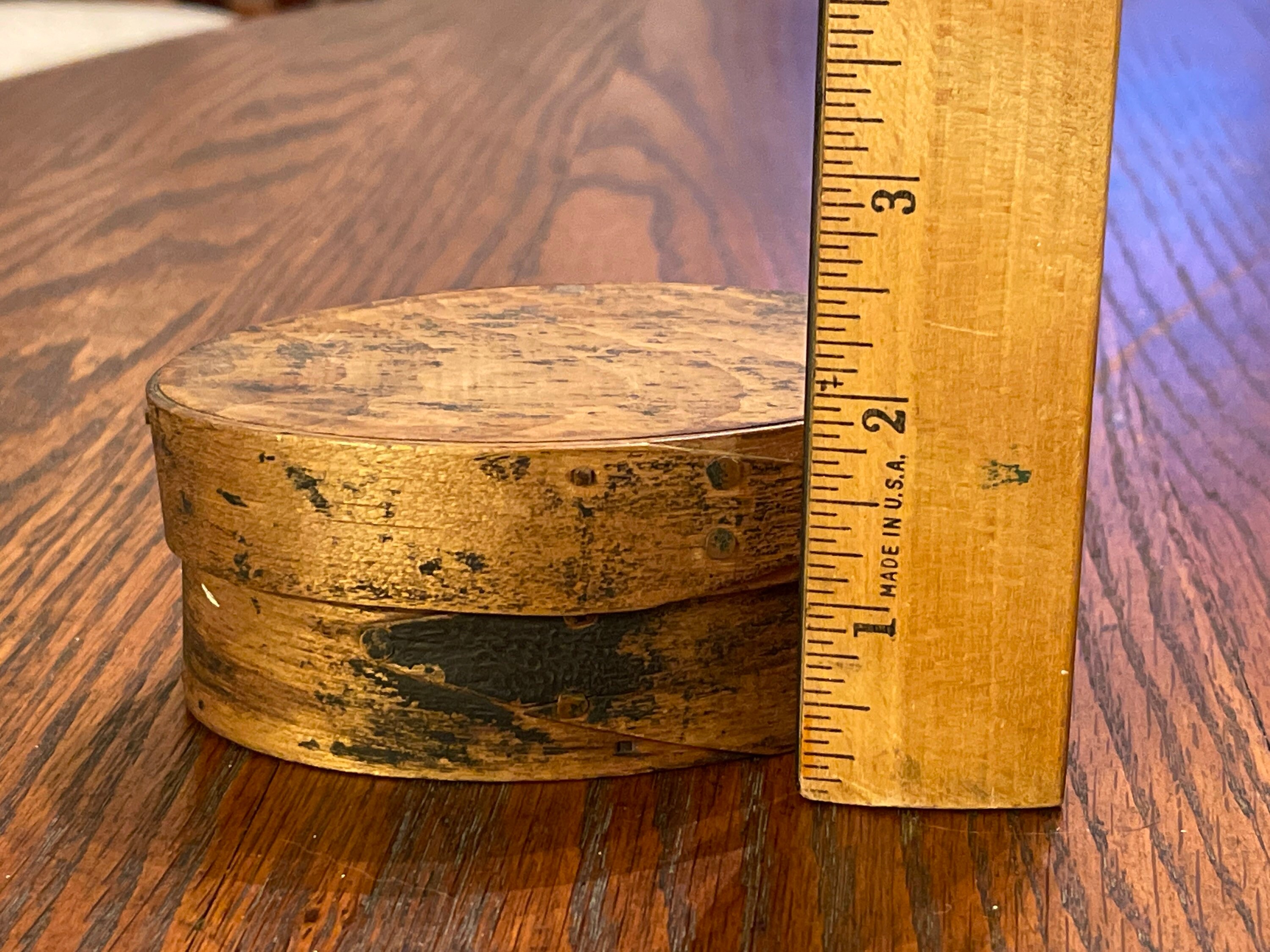 Shaker Box With Leather Insert and Calendar Type - Etsy