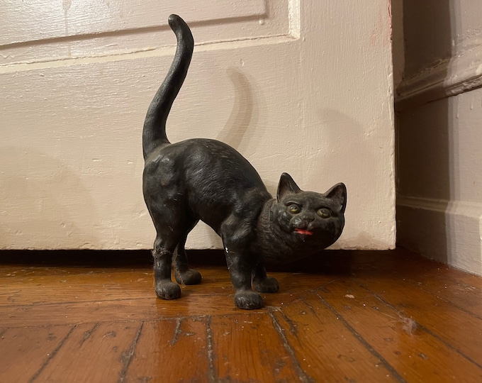 Cast-iron Black Hunchback Cat Iron Art Hubley 216 — Cast From Hubley ...