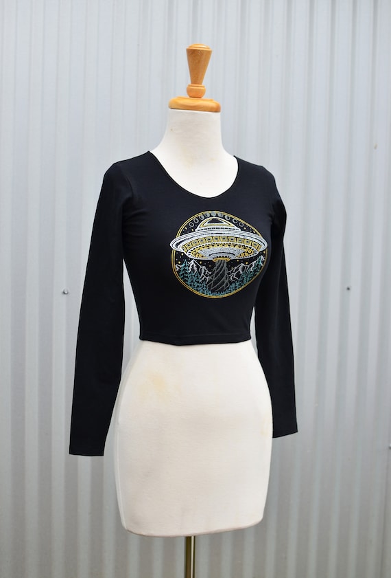 Alien UFO Cropped Long Sleeve Black Long Sleeve Crop Top | Etsy