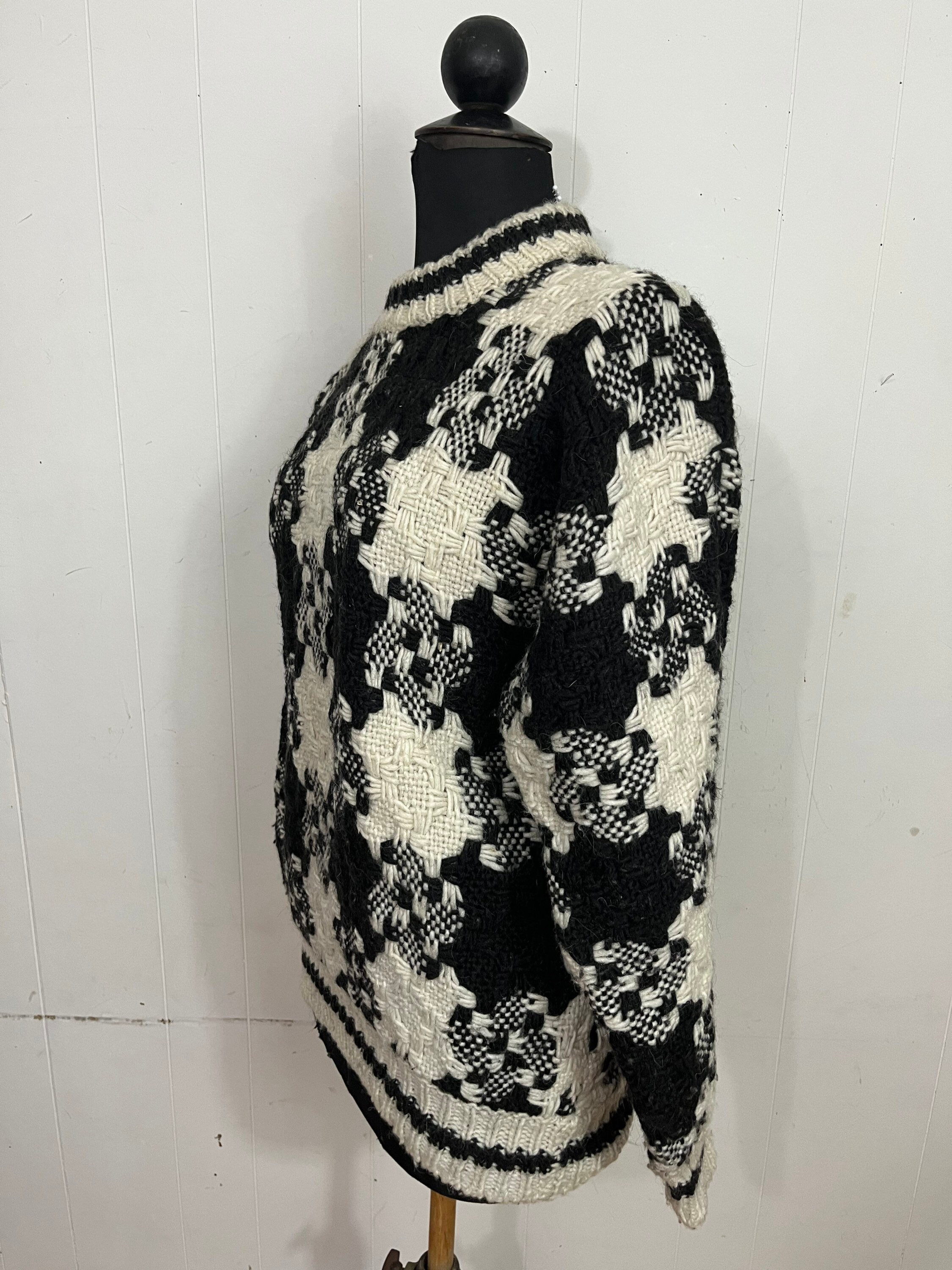Remarkable HANDWOVEN & Also KNIT SWEATER 1960s True Vintage Large Size ...
