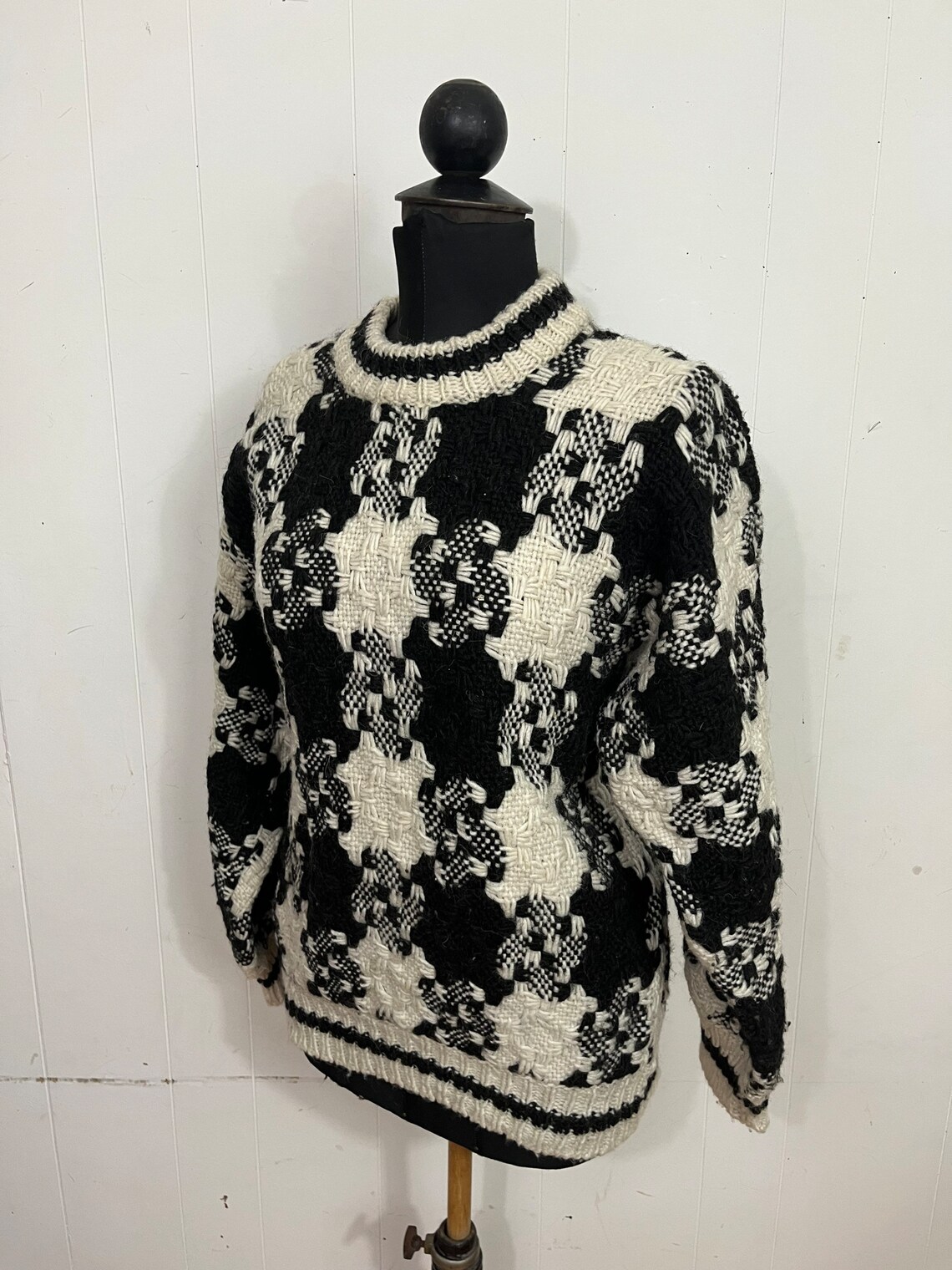 Remarkable HANDWOVEN & Also KNIT SWEATER 1960s True Vintage Large Size ...