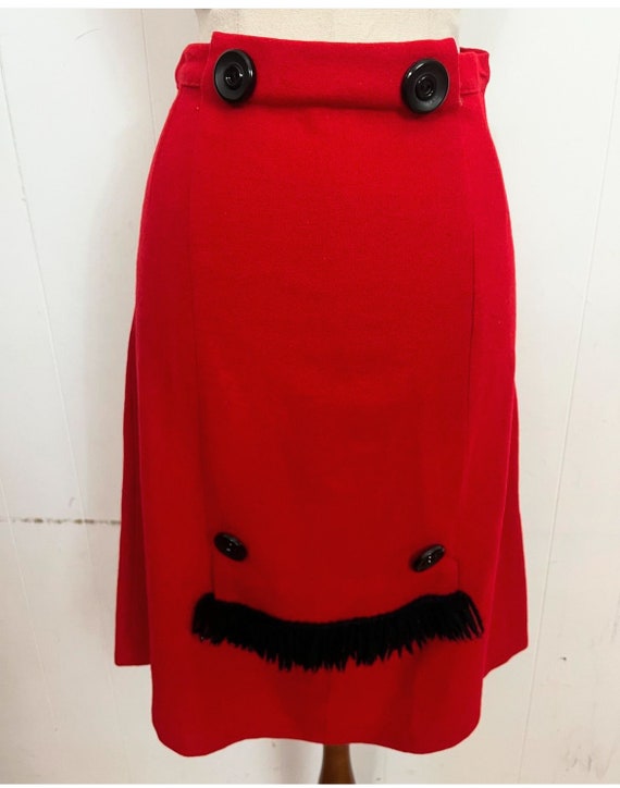 1950s fine red wool skirt with buttons & a fringe tha… - Gem