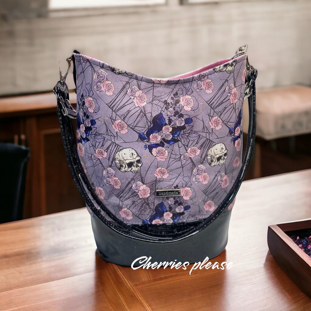 Horror Purse, Spooky Bag, Goth Purse, Bella Bucket Bag, Skull Purse ...