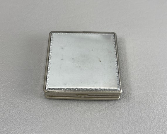 Vintage 1930s Niagara Falls Makeup Compact-2 Inches W… - Gem