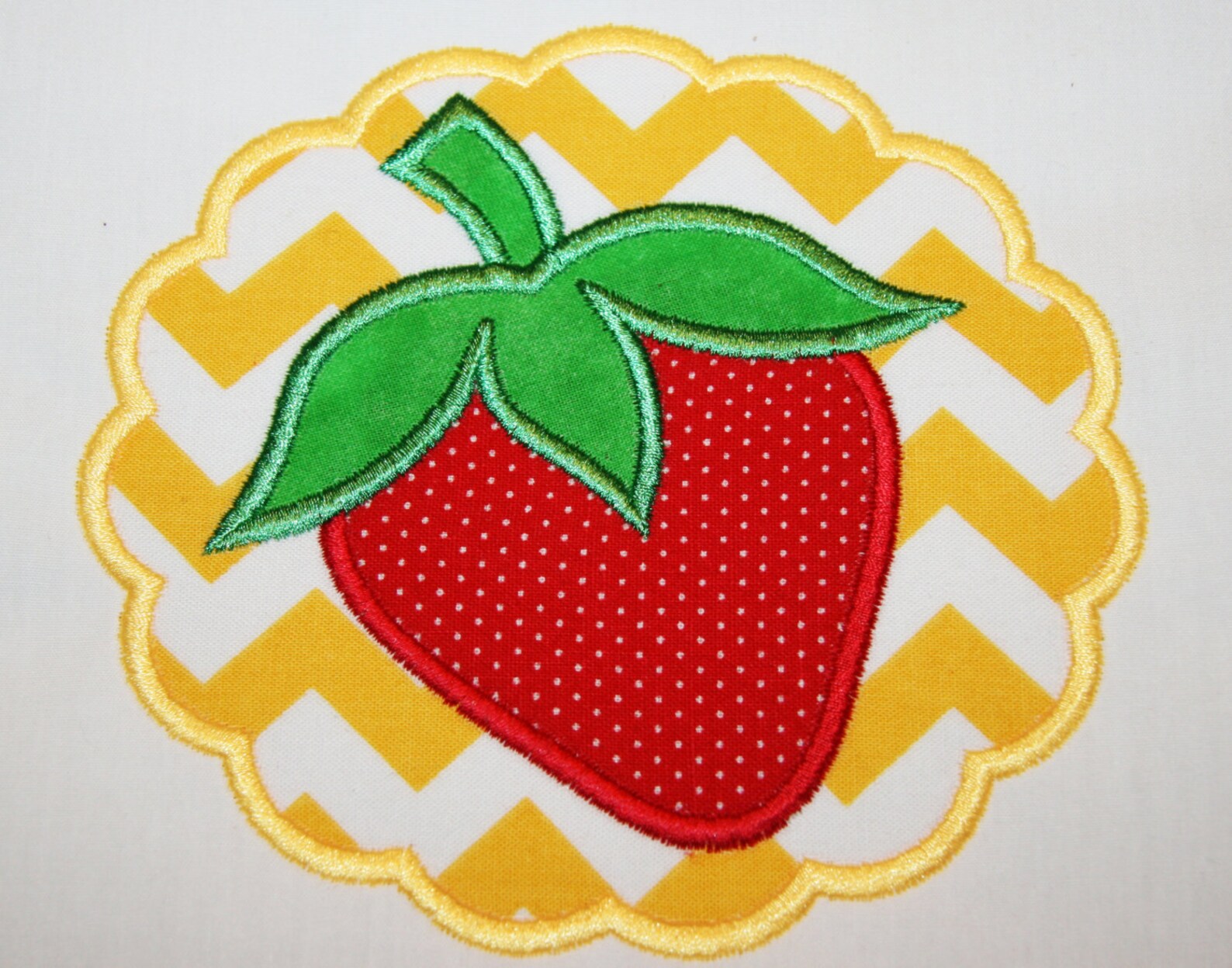 STRAWBERRY in PATCH Applique Design - Instant Download Digital File ...
