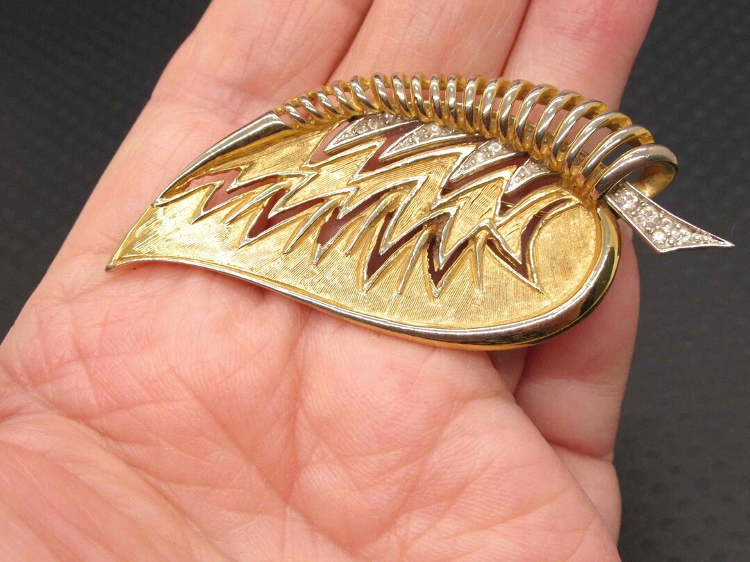 BOUCHER Signed Crystal Rhinestone Gold & Silver Tone Textured Leaf ...