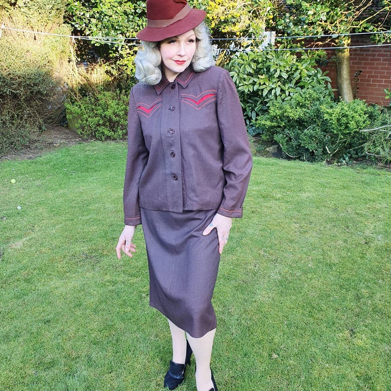 1940s Red Shirt Buttons - Etsy UK