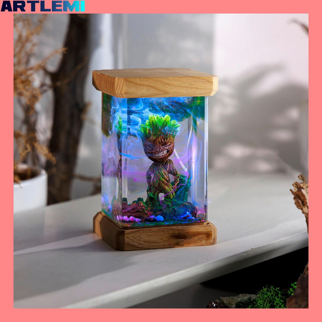 Superhero Resin Lamp, Mar.vel Epoxy Lamp, Custom Wood Desk Lamp, Custom ...