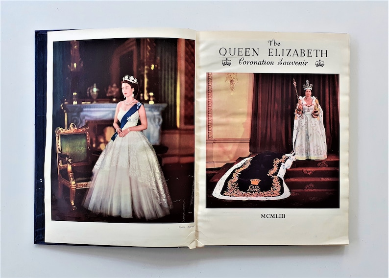 Queen Elizabeth II Books, Coronation Souvenir, Tour of Australia New ...