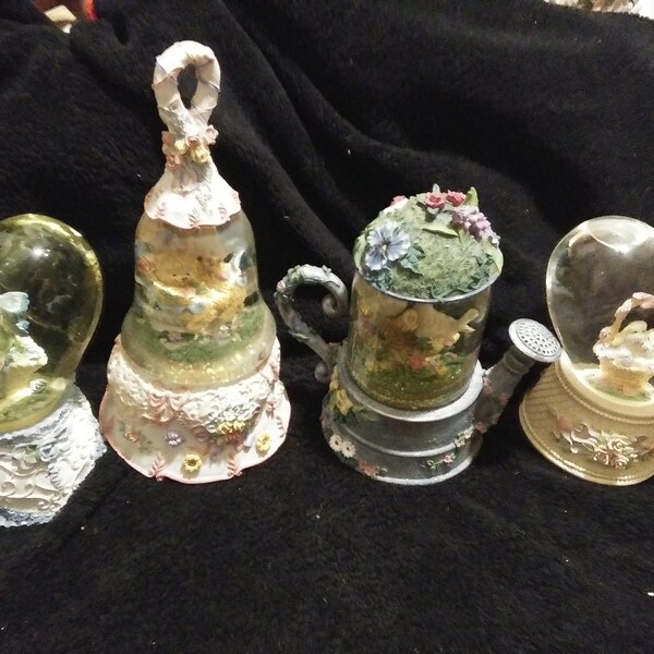 Vintage Snow Globe - Etsy