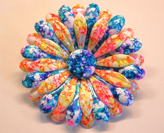 Vintage Flower Power Brooch - Gem