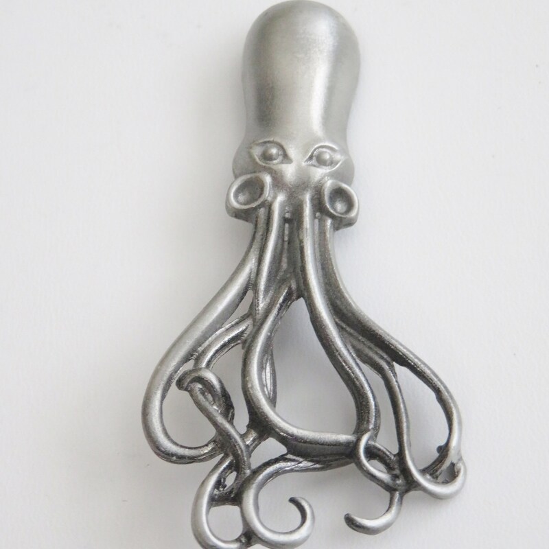 Octopus Brooch - Etsy