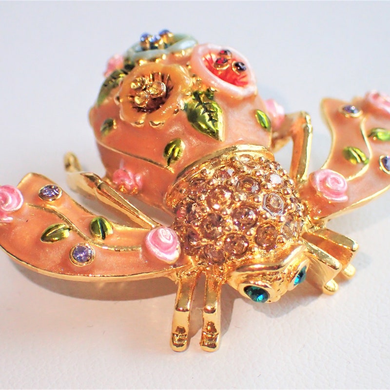 Joan Rivers Flower Bee - Etsy