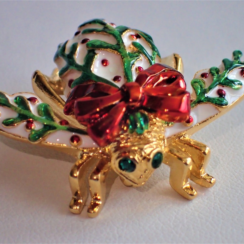 Joan Rivers Christmas Pins. - Etsy