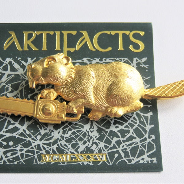 Beaver Brooch - Etsy