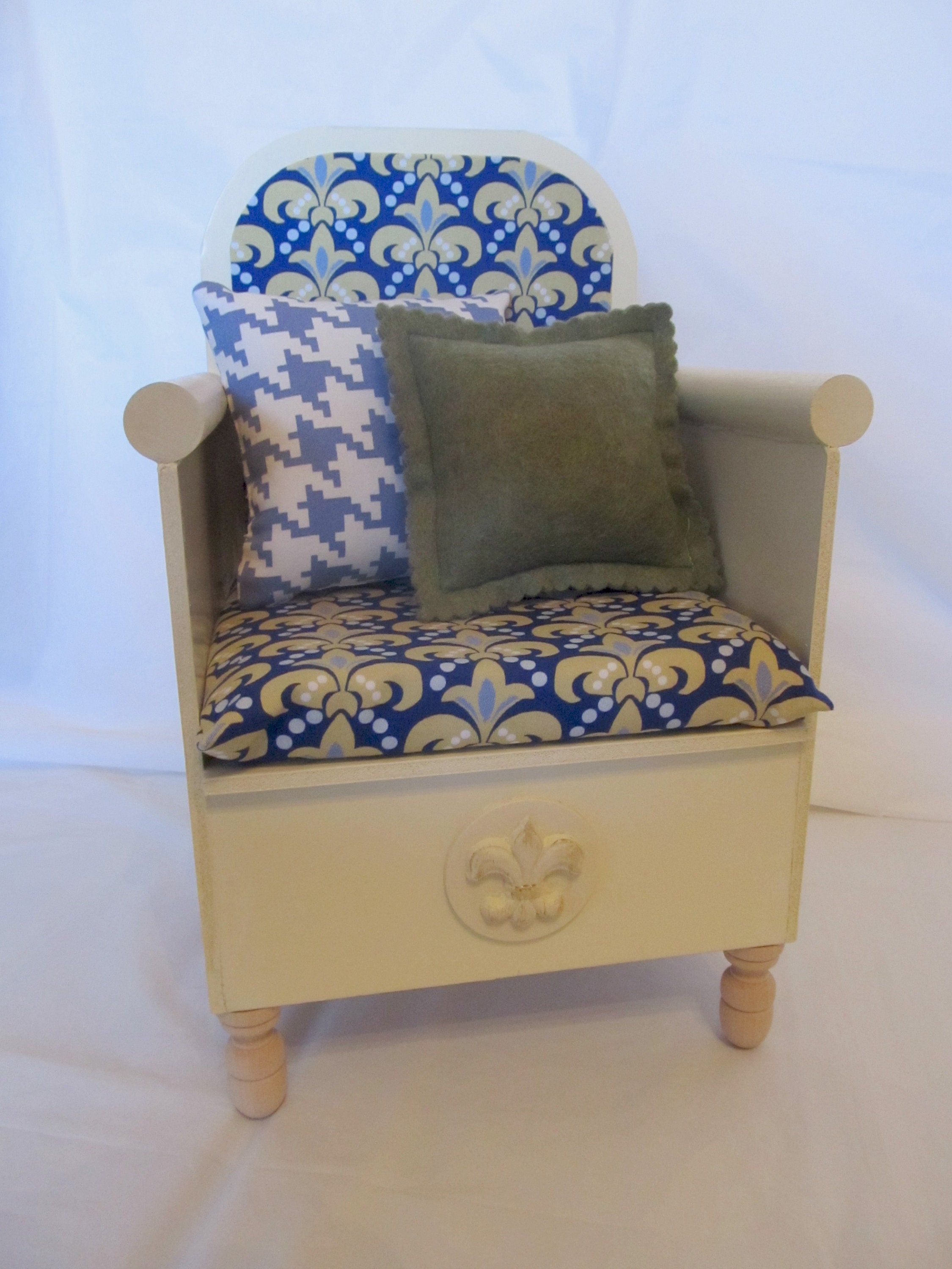 18" Doll Pattern _ Furniture _ Arm Chair & Accessories Pattern _ EASY ...