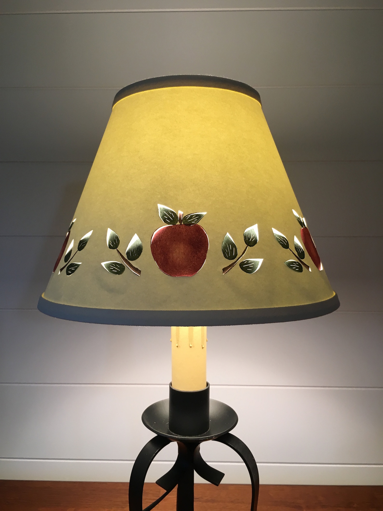 Cut and Pierced Stenciled Apple and Leaf Border Clip Top Shade - Etsy