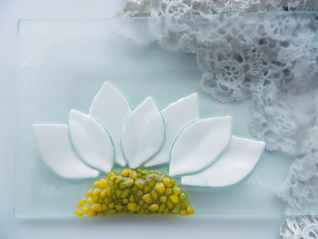 Daisy Fused Glass Plate, Bathroom Accessories, Daisy Rectangle Glass ...