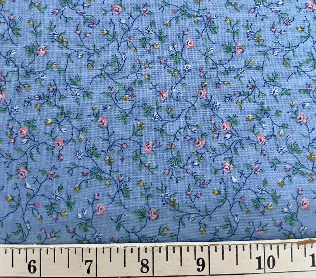 2 Yards Vintage Blue Calico Cotton Fabric Wamsutta - Etsy