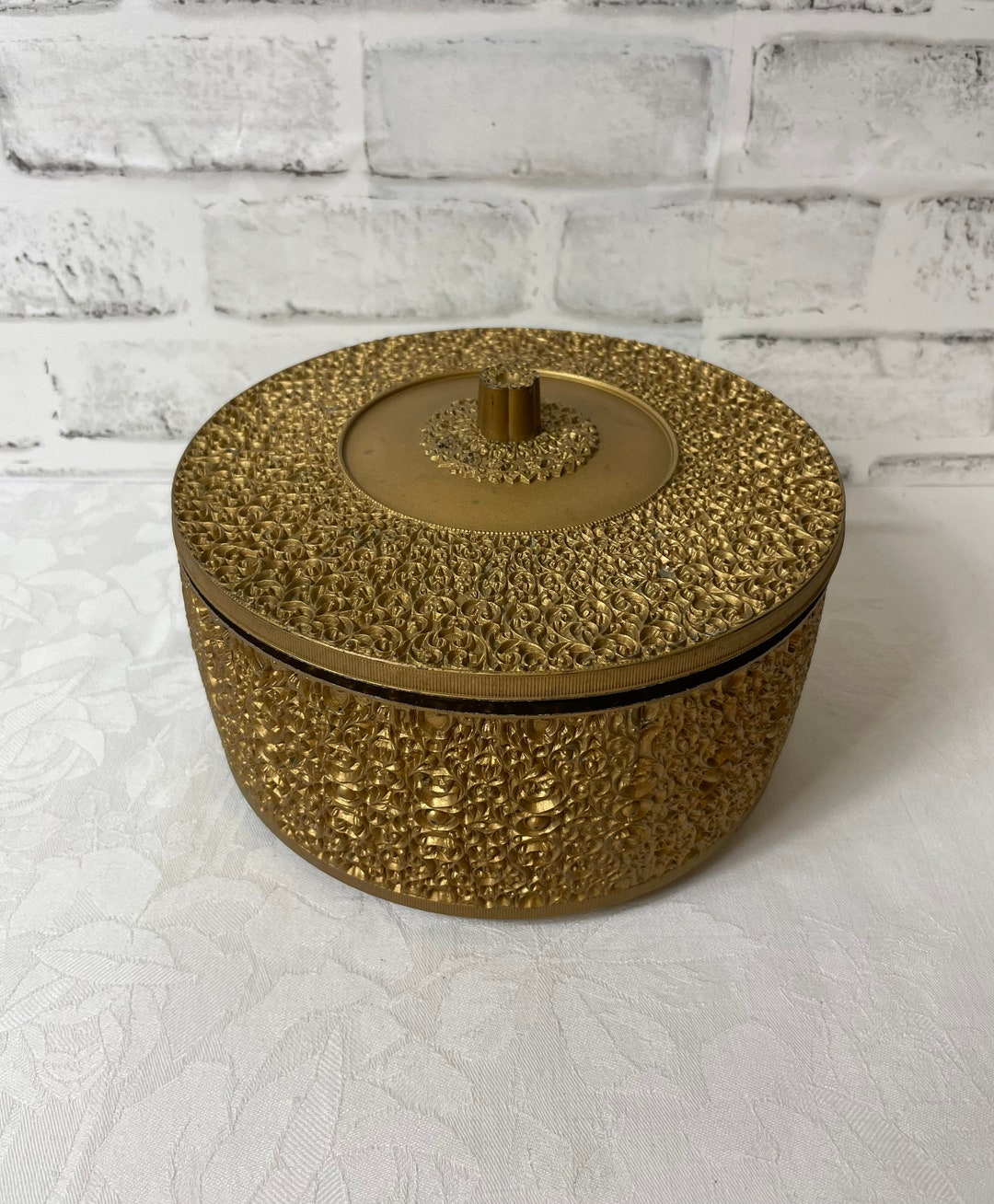Vintage Gold Filigree Plastic Hollywood Regency Sewing Box Creative ...