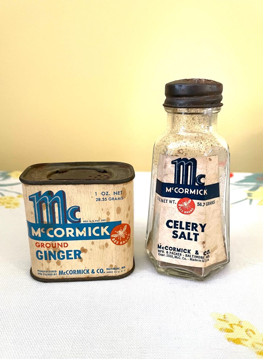 2 Vintage Spice Tin Containers Metal and Glass Mccormick Lot Ginger ...