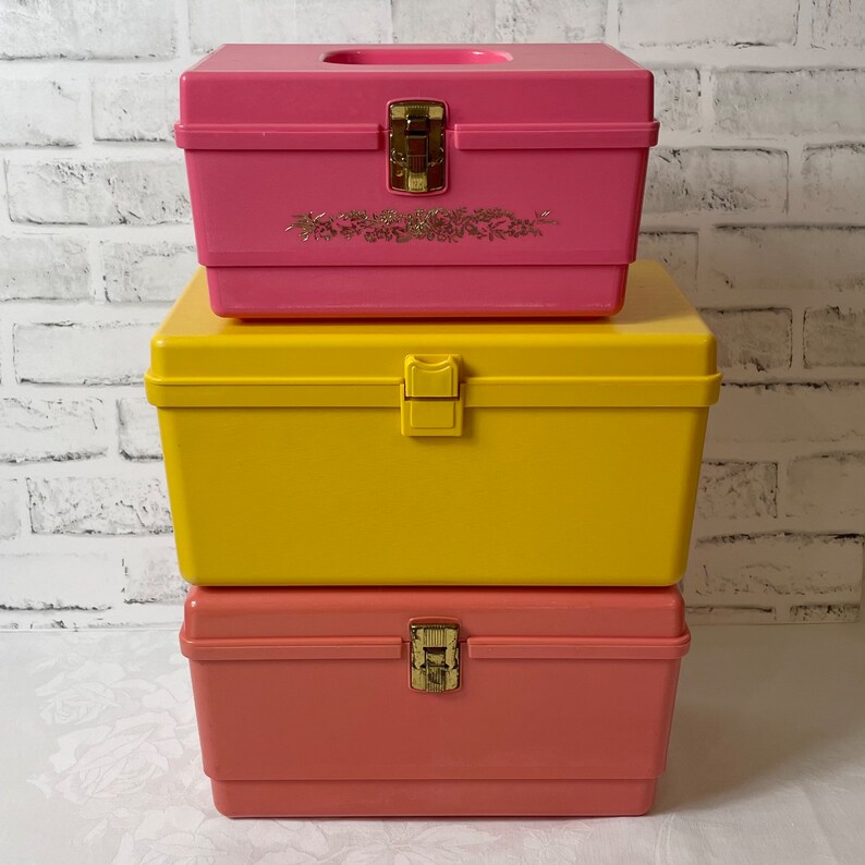 Vintage 1960s or 1970s Pink Plastic Sewing or Knitting Box No - Etsy
