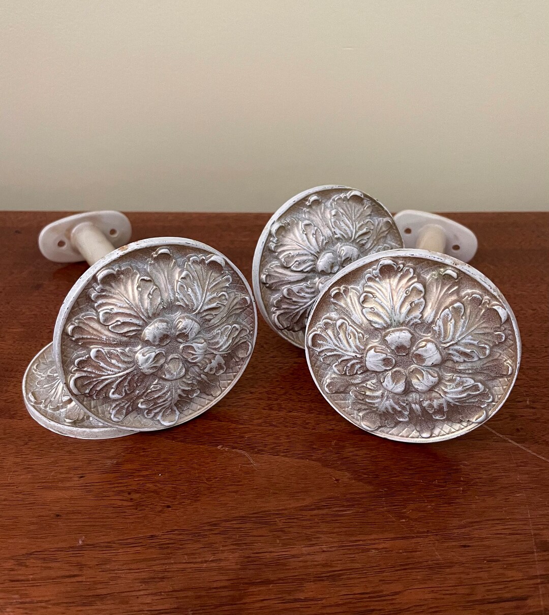4 Vintage White Metal Curtain Tie Backs Drapery Hold Back 3-1/2 ...