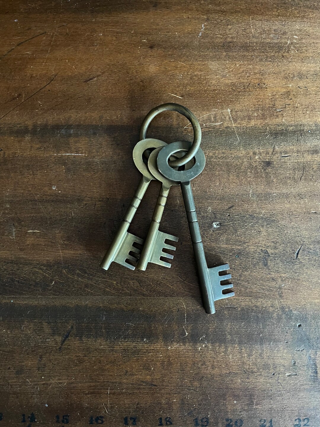 Vintage Brass Skeleton Keys Set of 3 Large Keys on Ring - Etsy