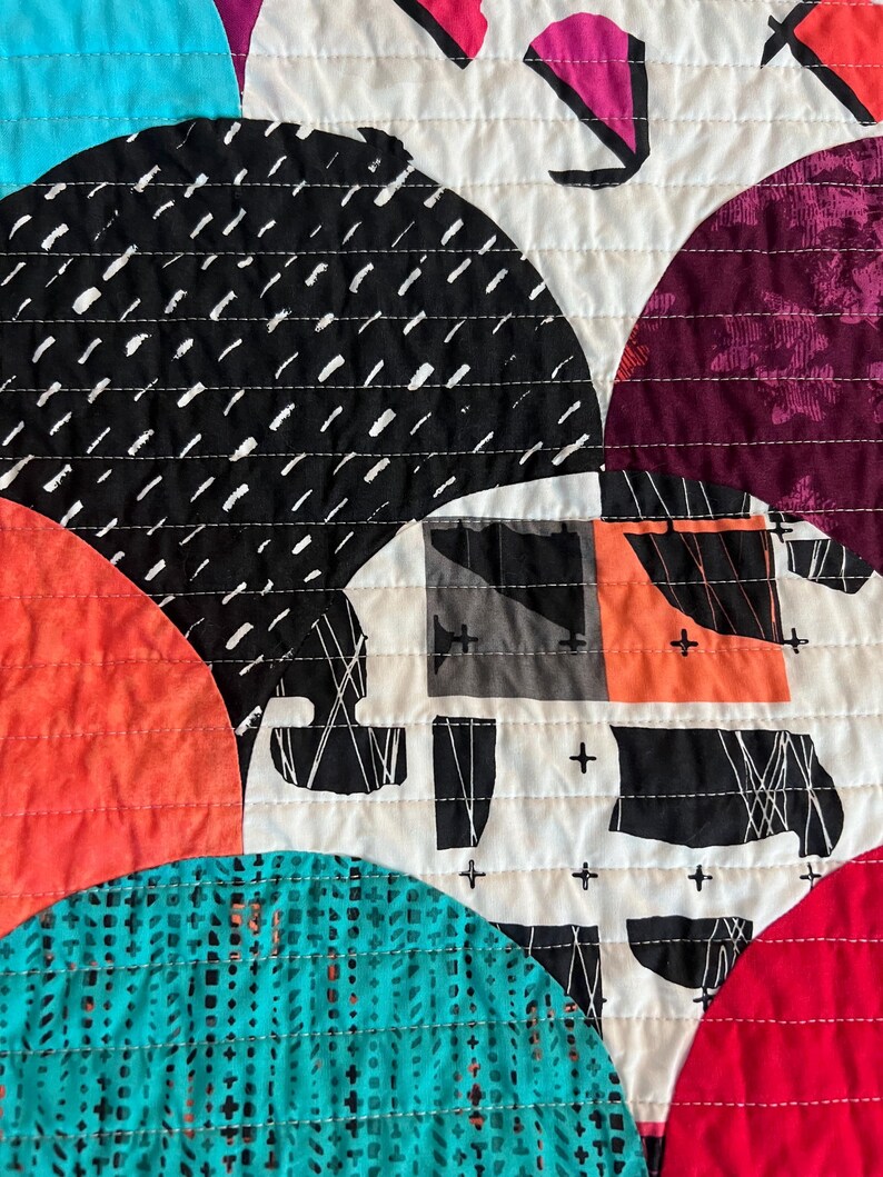 Modern Handmade Quilt | Curved Shapes Quilt | Multi-colors Quilt | Lap ...