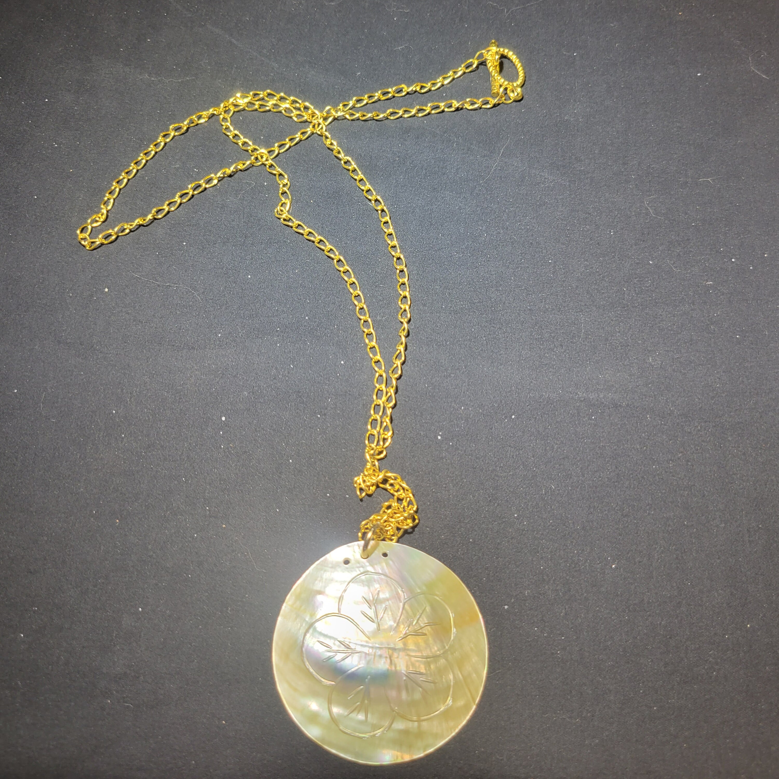 Flower Shell Necklace, Shell Flower Necklace, Hibiscus Pendant, Flower ...