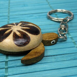 Sea Turtle Keychain Turtle Handcarved Wood Keychain Turtle Hawaian ...