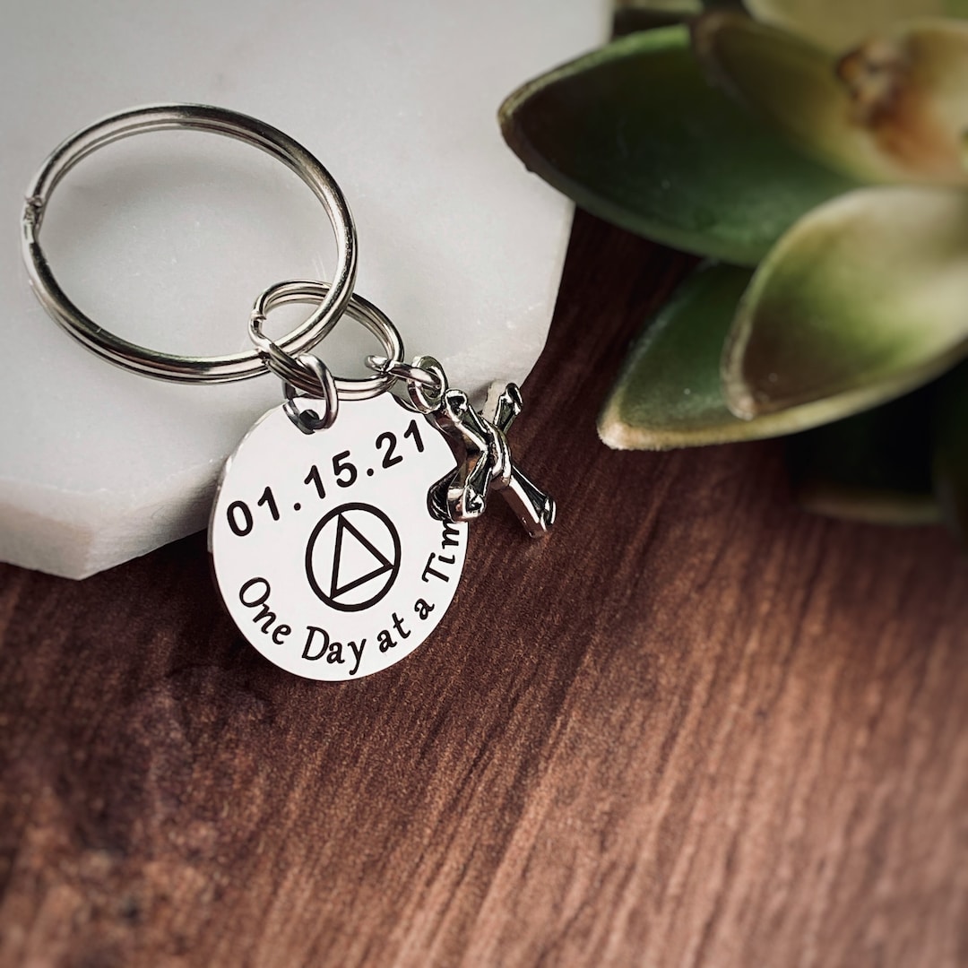 Personalized AA Keychain: Stainless Steel Sobriety Gift With Sober Date ...