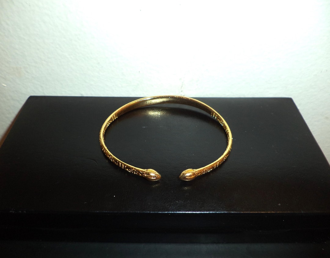 Vintage West Indian 18k Gold Filled Cocoa Pod/wide Caribbean Bangle ...
