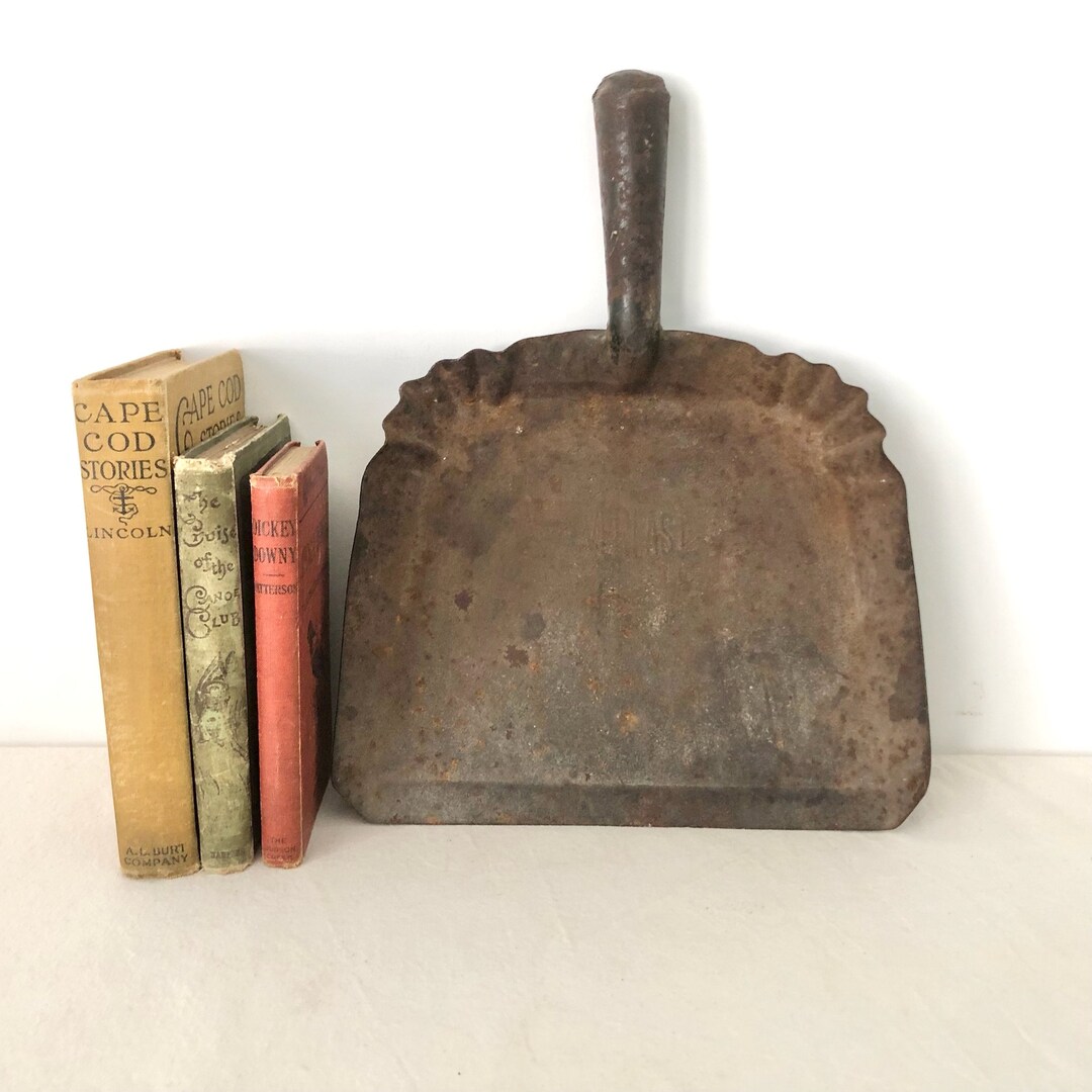 Vintage Heavy Metal Everlast Dust Pan - Industrial Decor Dust Pan ...
