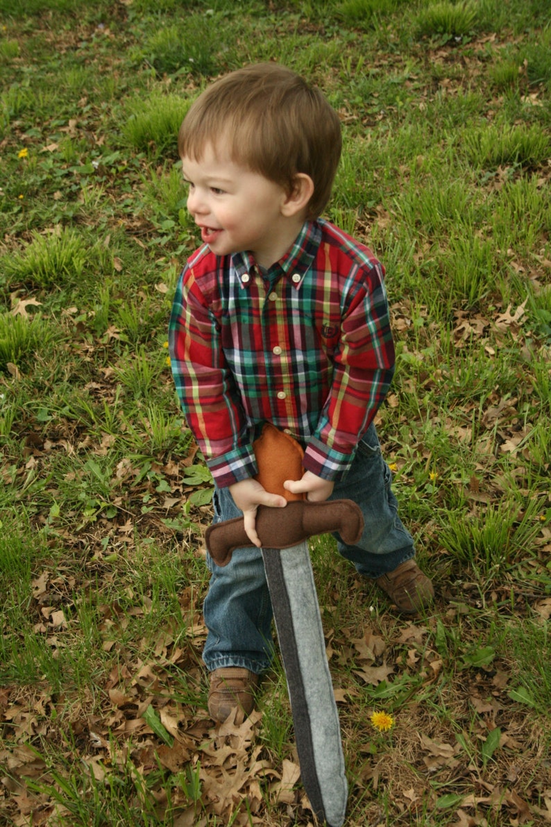 Child's Play Felt Sword PATTERN Time for an - Etsy